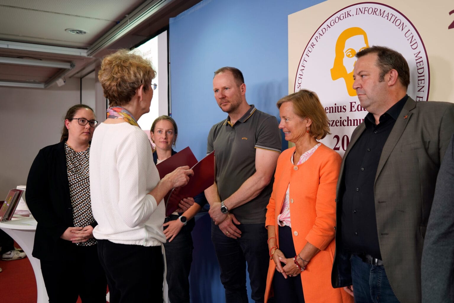 Lecturio's Learning Flows ausgezeichnet mit Comenius-Award